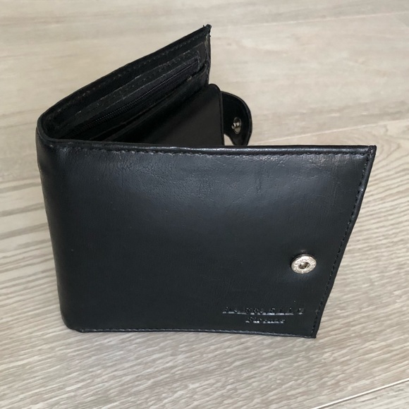 Raffaello Firenze | Bags | Raffaello Firenze Italian Bifold Leather ...